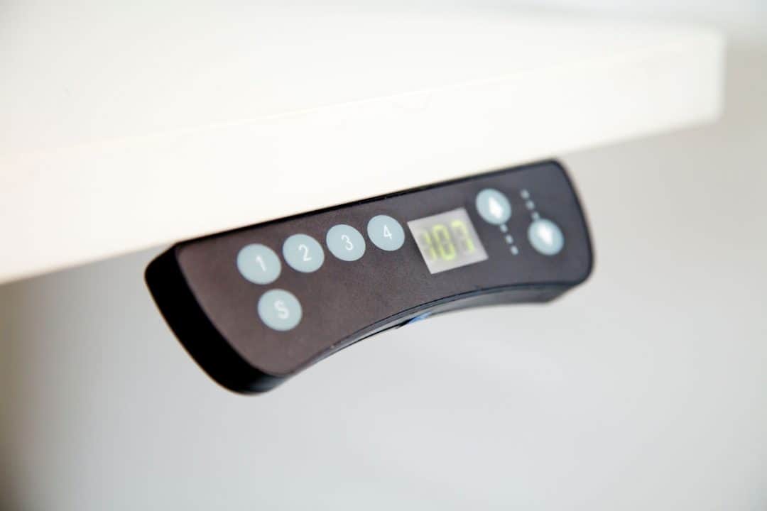 Standing Desk Ireland - Motorized Height Adjustable Sit Stand Desks